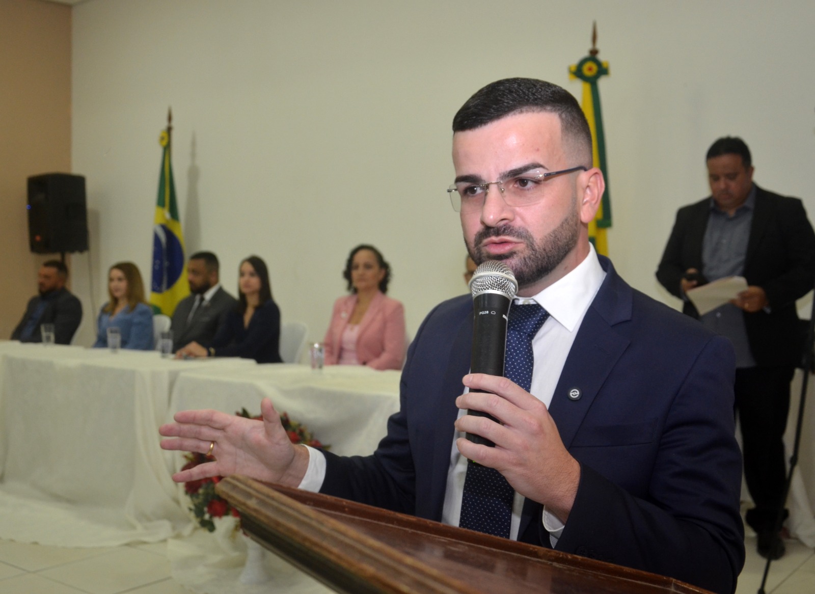 Rodrigo Damasceno comenta críticas de Dikim e enquadra vereador: ‘Sou ...